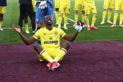 Yoane Wissa Strikes Late to Give Brentford 2-1 Win at West Ham - News18 Yoane Wissa Strikes Late to Give Brentford 2-1 Win at West Ham - News18