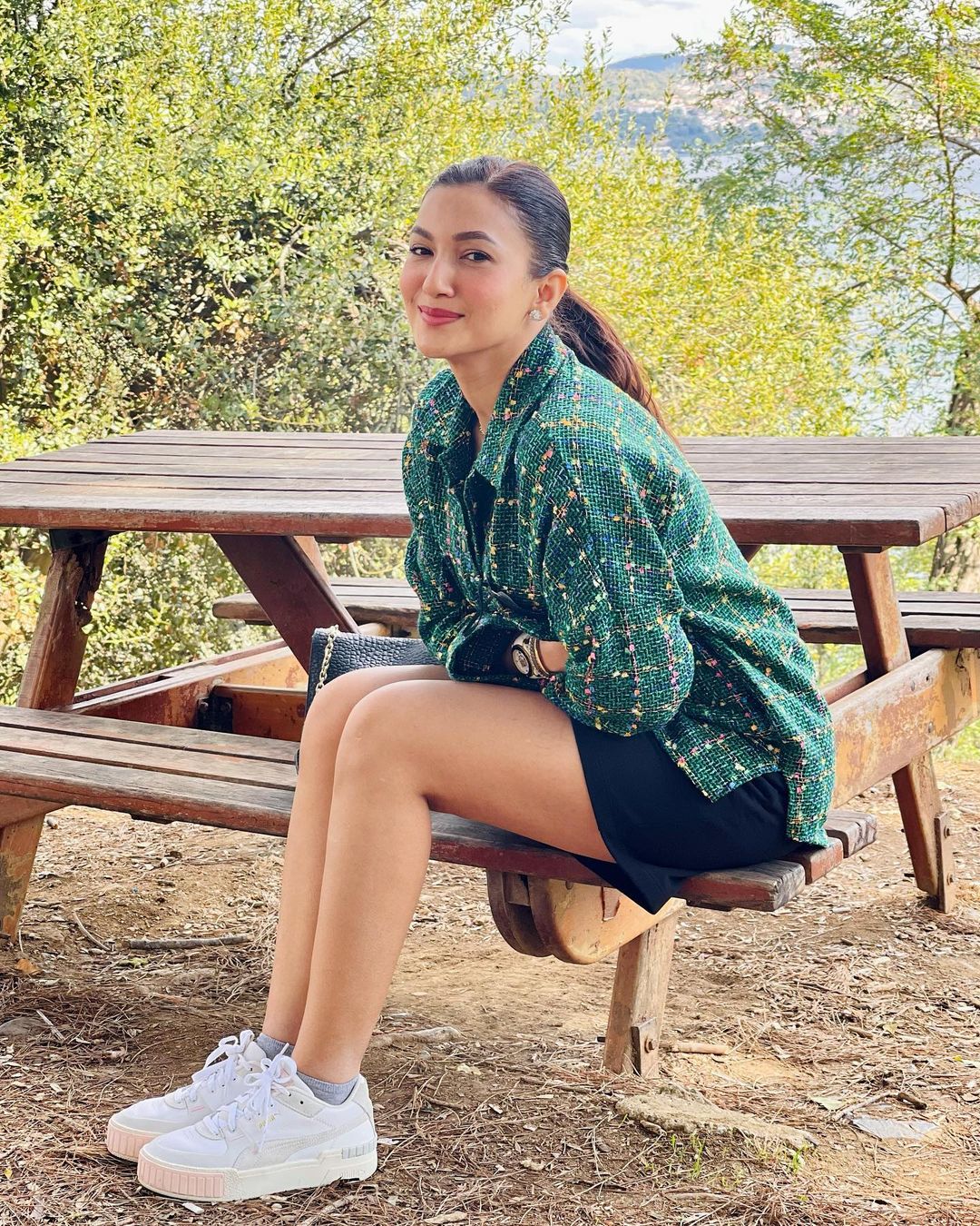 Gauahar Khan Sizzles In One-Shoulder Ruffle Dress, See Diva Slay Shades ...