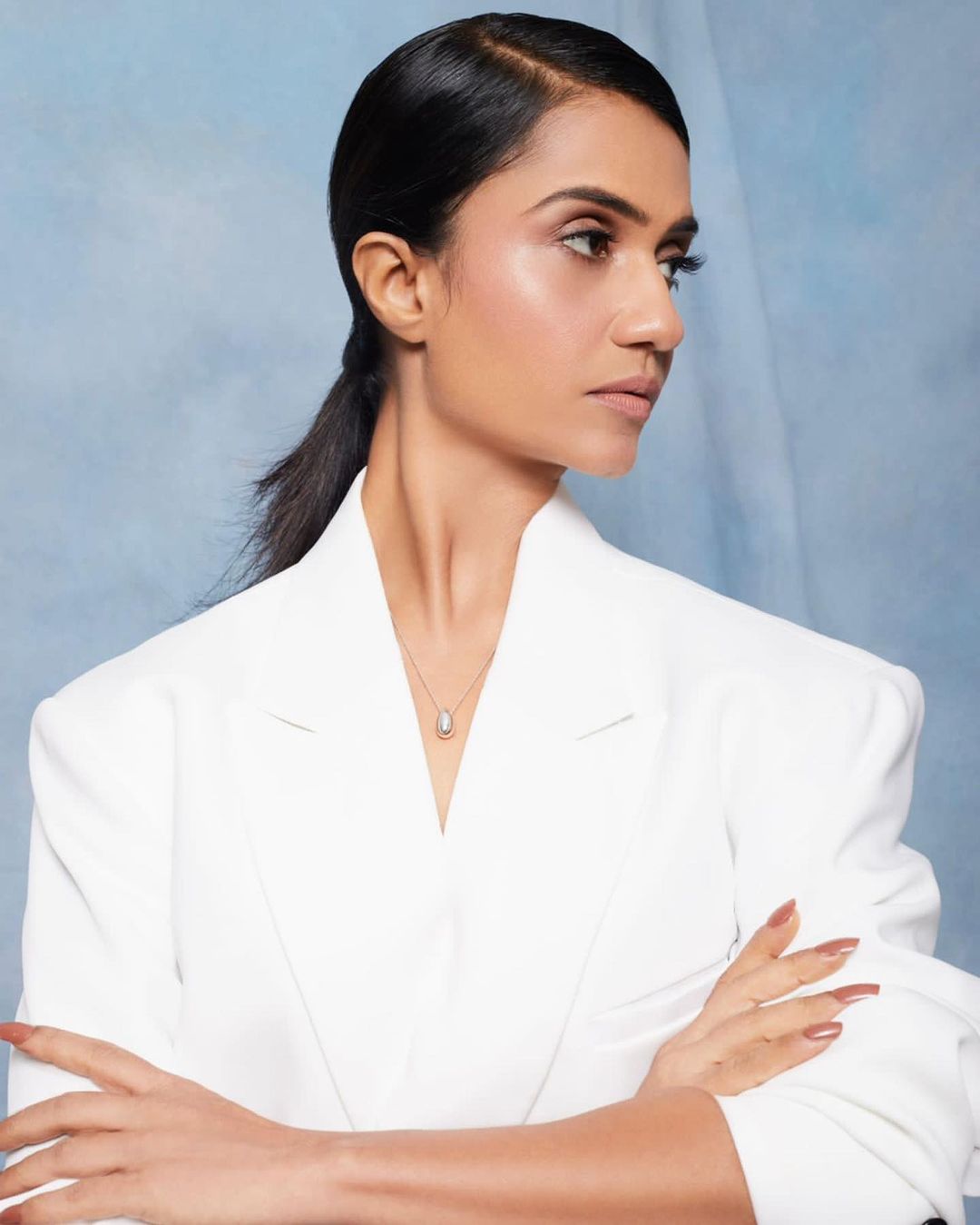 Amruta Subhash Stuns In White Pant-Suit, Take A Look At Diva's ...