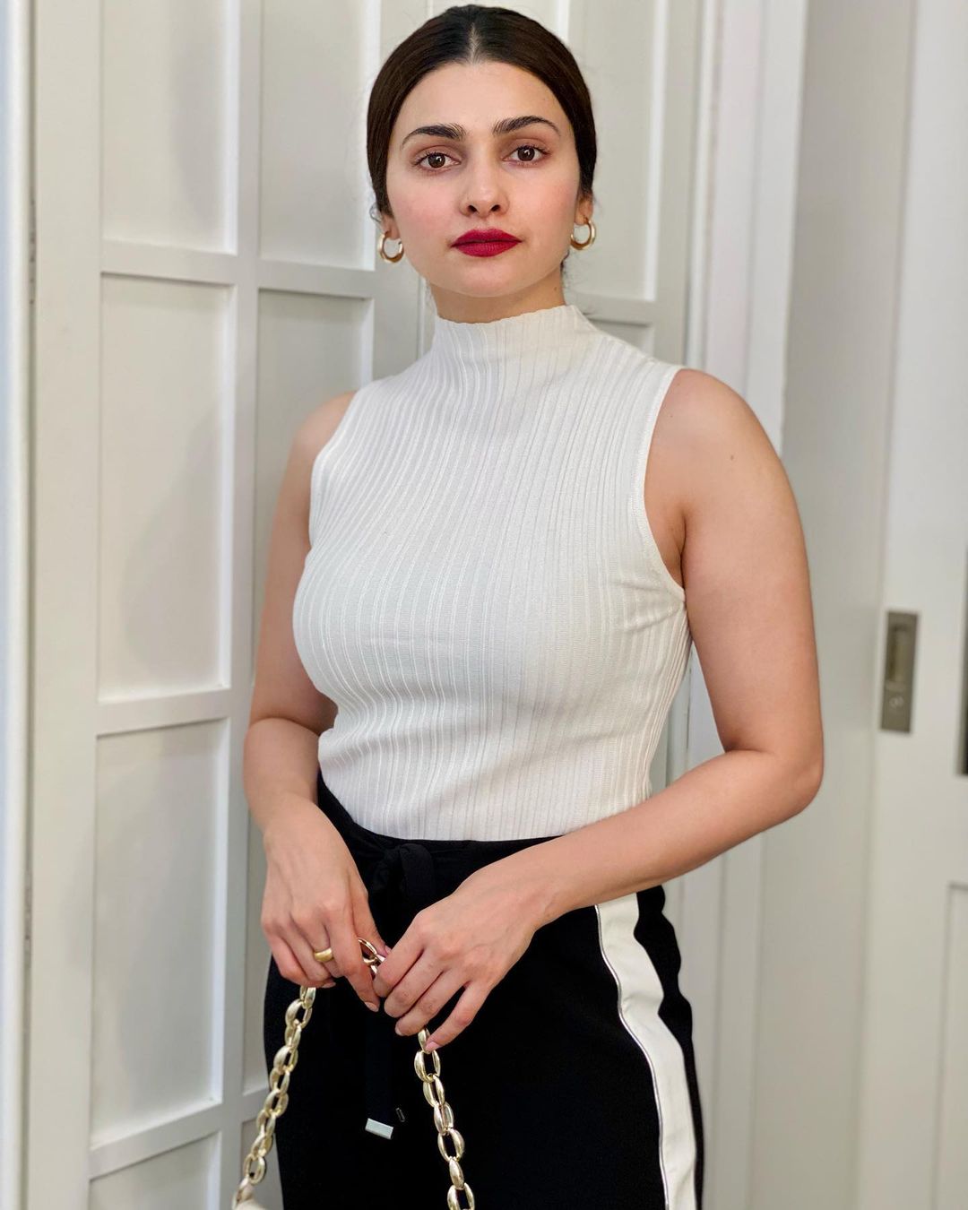 Prachi Desai Slays Monochrome Look In Black And White Co-ord Set, Look ...