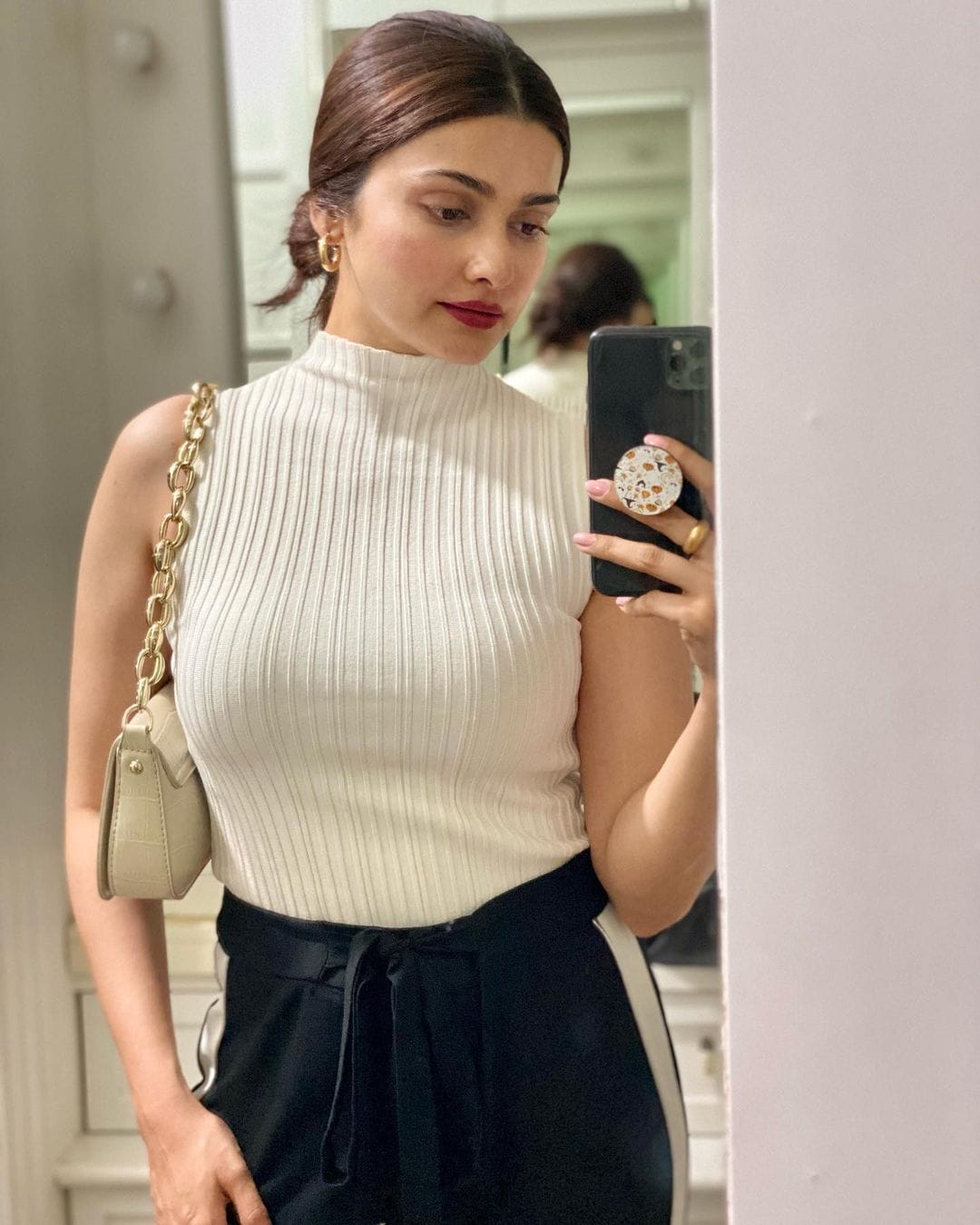 Prachi Desai Slays Monochrome Look In Black And White Co-ord Set, Look ...