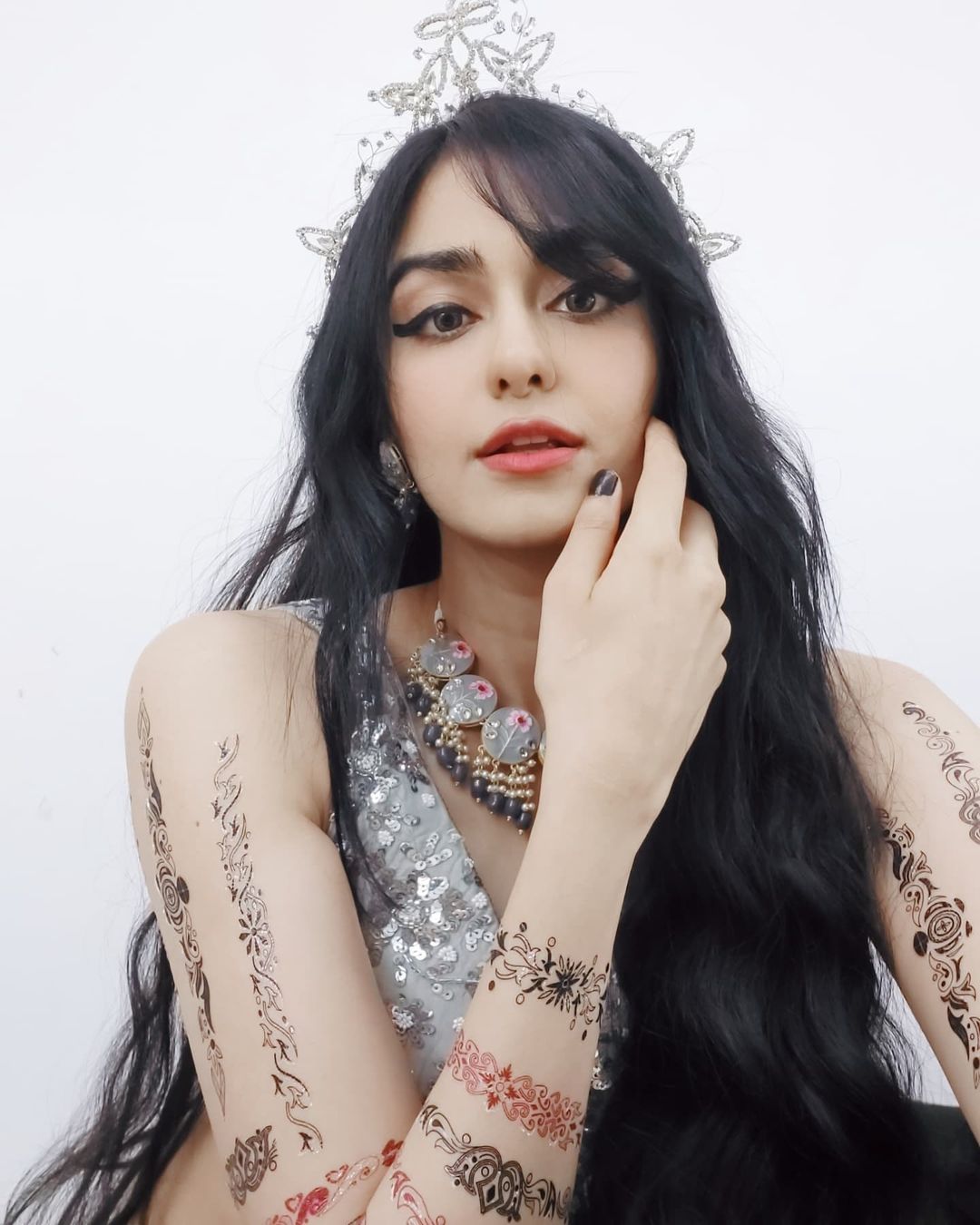 Adah Sharma Oozes Elegance In Gorgeous Lehenga, See Diva Ace Ethnic ...