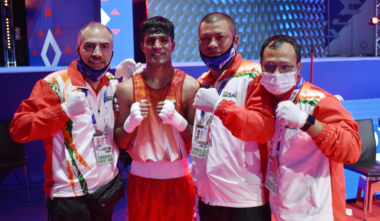 Boxing World Championships: Debutant Akash Kumar Enters Semis; Secures ...