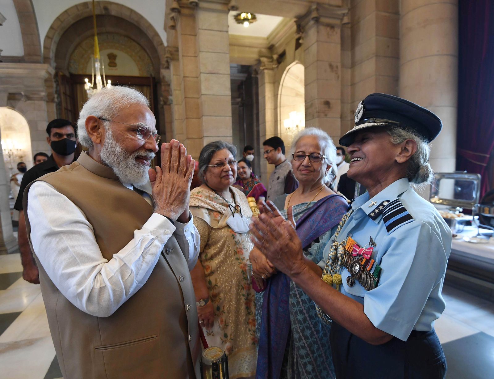 PM Modi Meets Padma Awardees After Felicitation Ceremony | See Photos ...