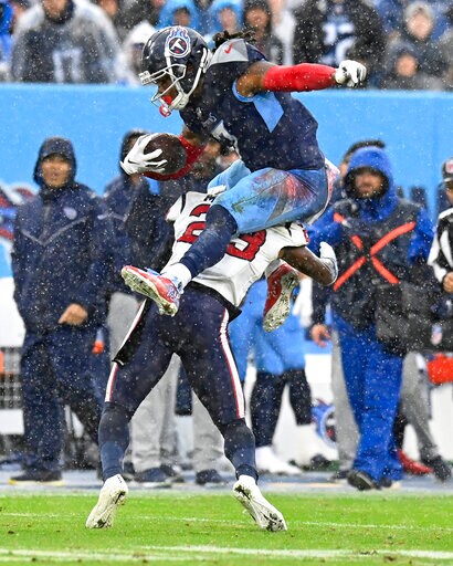Injuries Leave Titans Working With Thin Group At Receiver