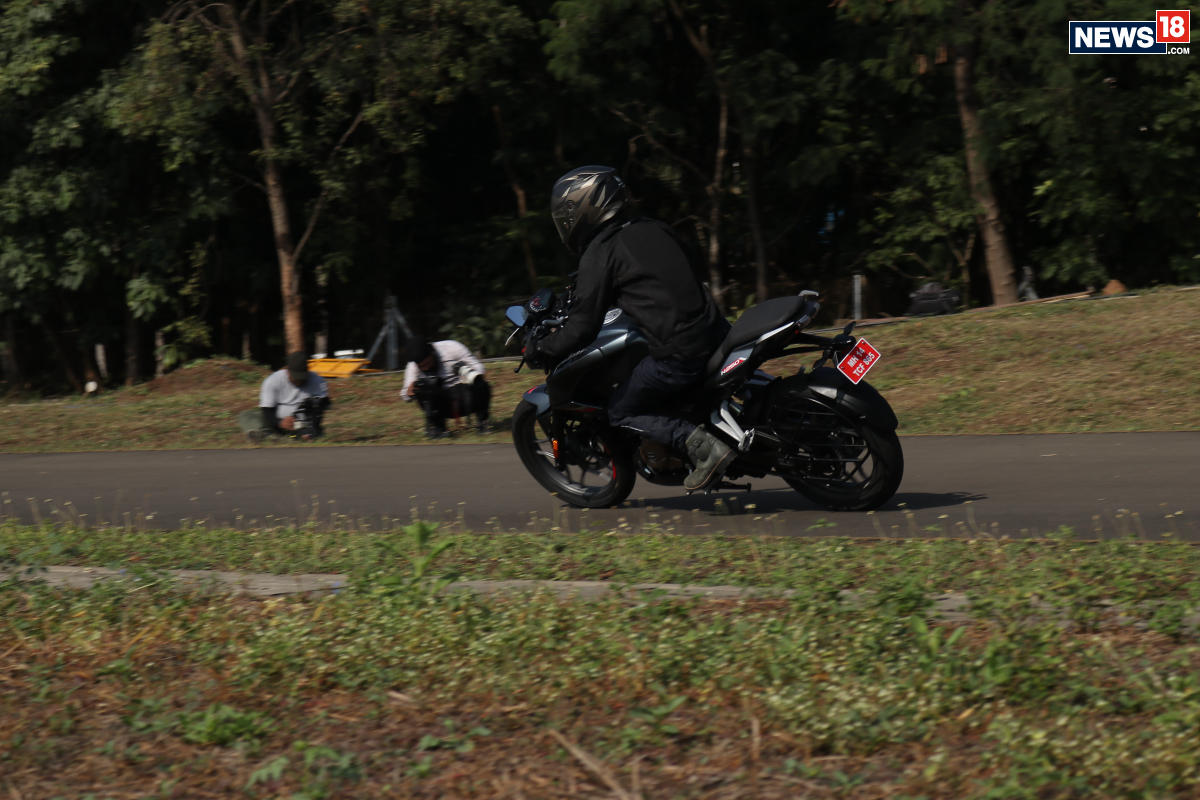 In Pics: Bajaj Pulsar N250 First Ride - Closer Look at Design, Features ...