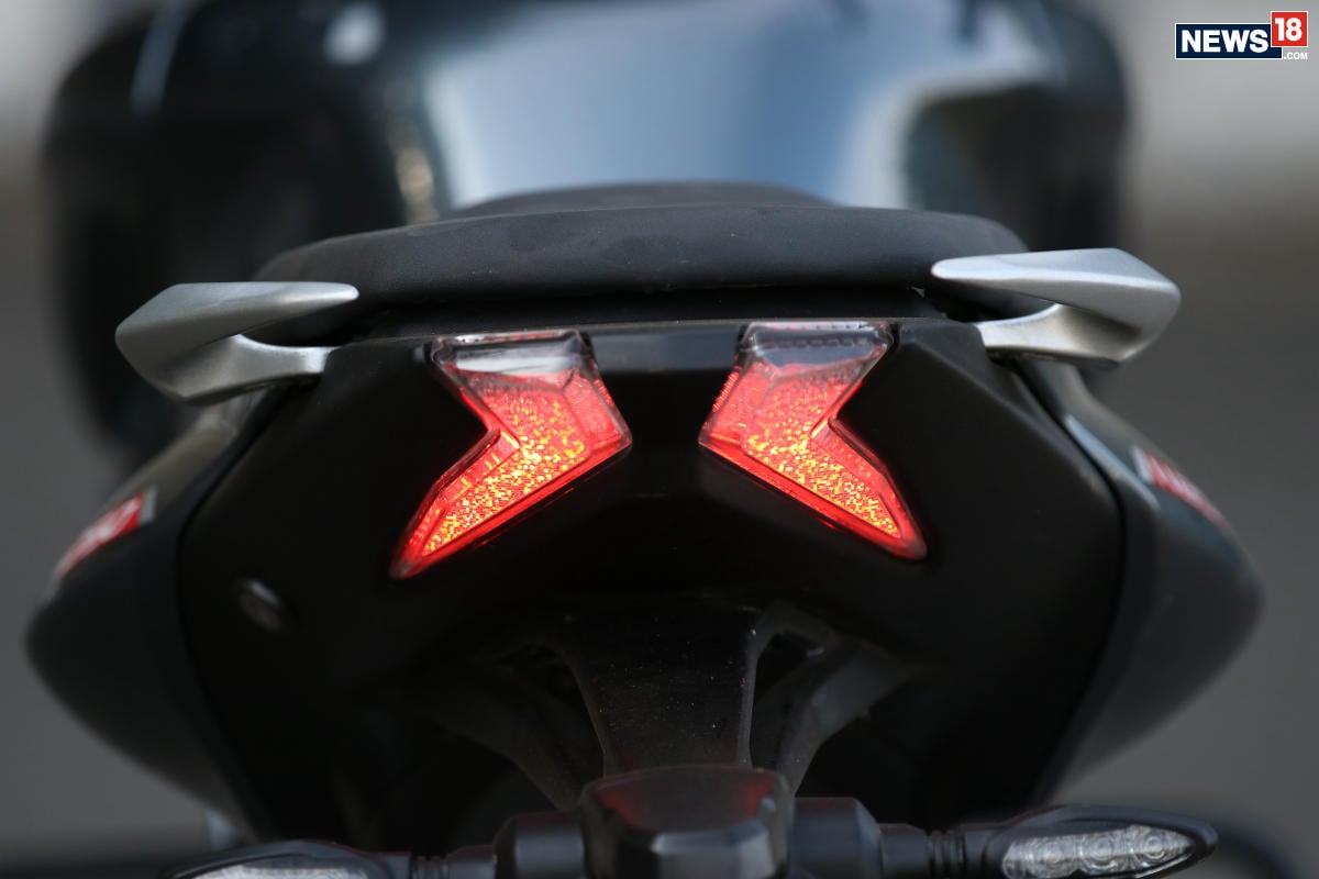 In Pics: Bajaj Pulsar N250 First Ride - Closer Look at Design, Features ...