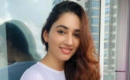 Disha Parmar News: Latest Disha Parmar News and Updates at News18