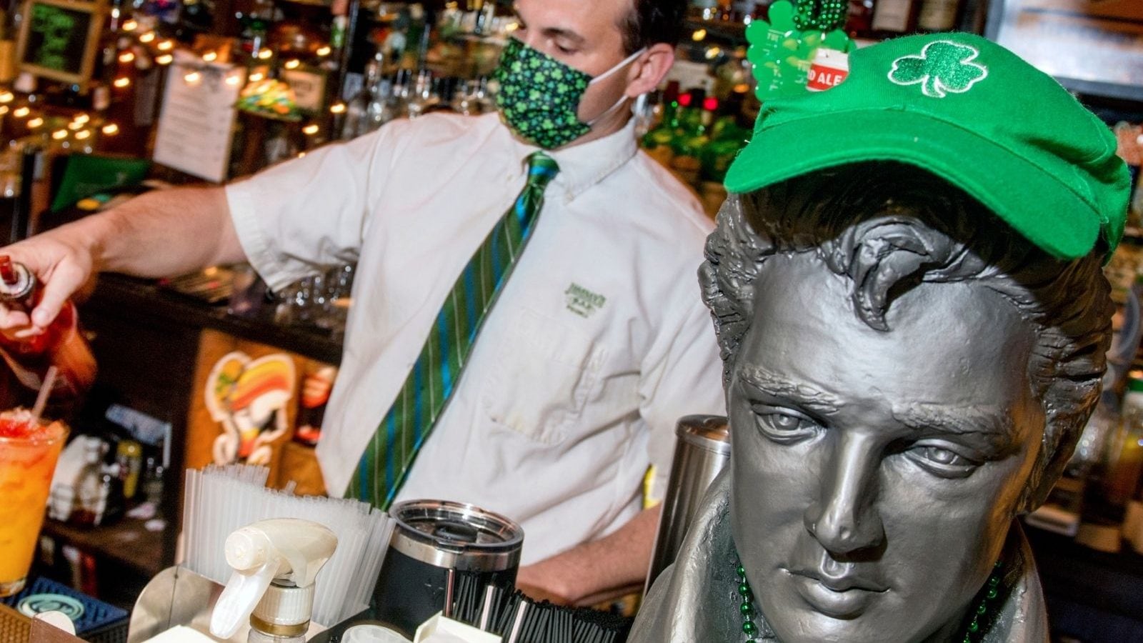 Stolen Elvis Presley Bust Back in US Bar After Owner's 'No Questions ...