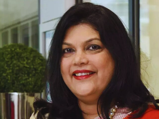 Nykaa Founder Falguni Nayar, Who Started at 50, is Now Among the ...