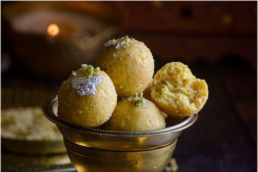Diwali 2021: 3 Easy Healthy Ladoo Recipes You Can Try This Festive ...