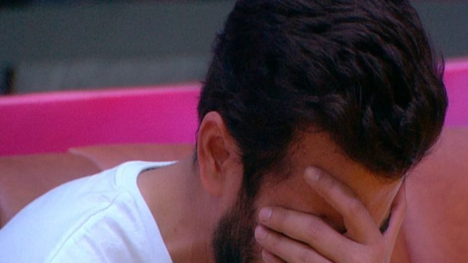 Bigg Boss 15 Day 34 Highlights: Jay Breaks Down As He Gets Diwali Gift ...