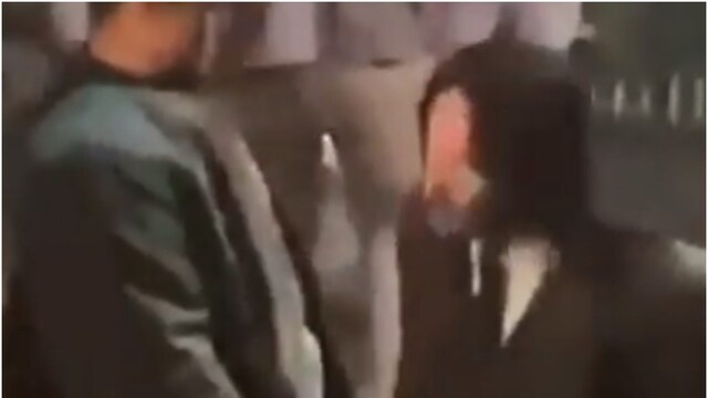 Watch: Keanu Reeves Lifts Heavy Equipment on Set of John Wick 4 in Full ...