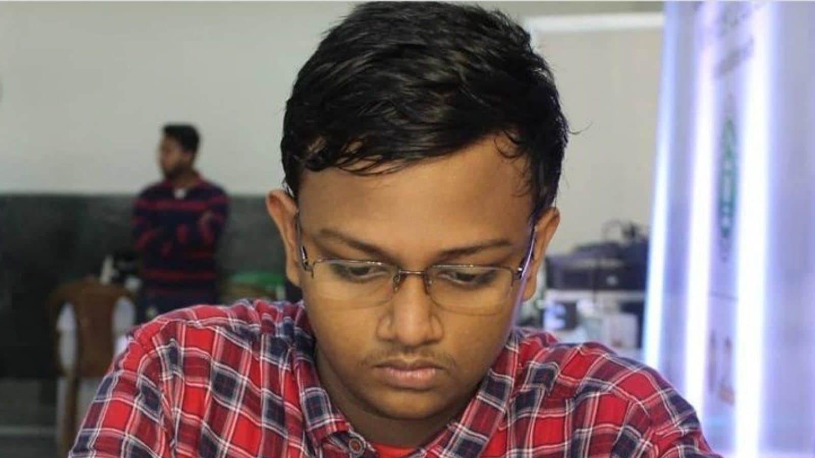 Kolkata's Mitrabha Guha Becomes India's 72nd Grand Master | Sports News ...