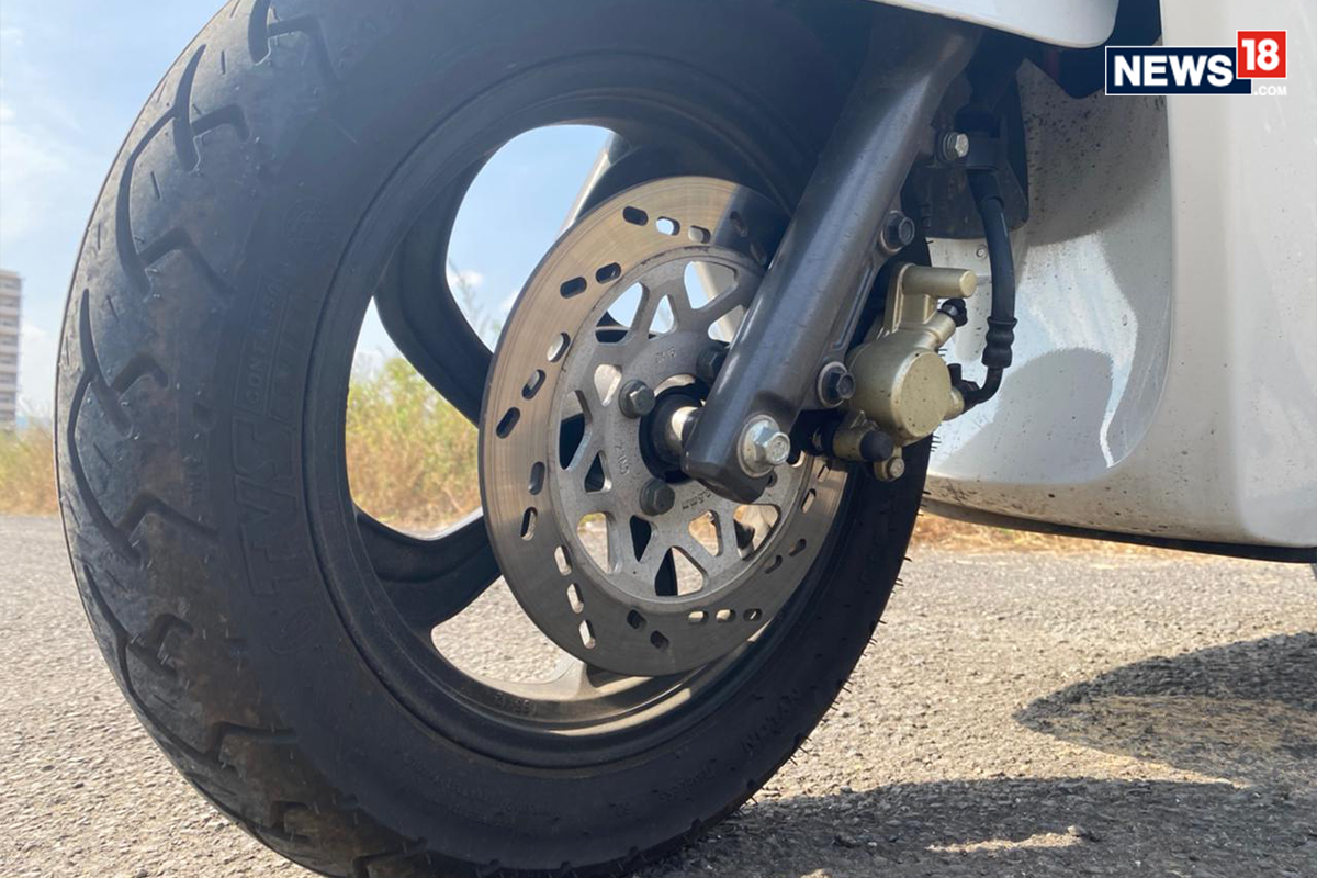 TVS iQube Electric Scooter Review: Making EVs Look Attractive in Today ...