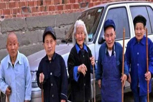 Half the Residents of This Remote Chinese Village are Dwarfs, and No ...