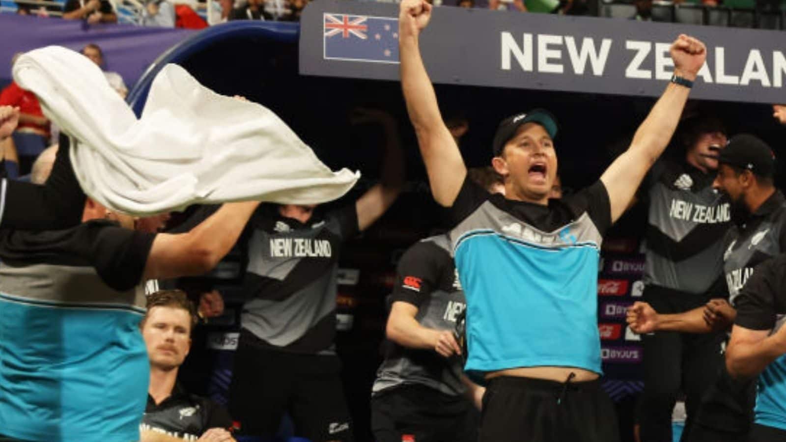 T20 World Cup: James Neesham Remaines Expressionless While New Zealand Players Celebrate Semi ...