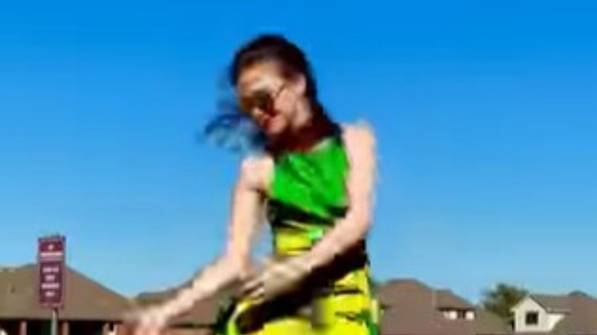 WATCH: Can You Guess the Actual Colour of This Dancer's Viral Dress ...