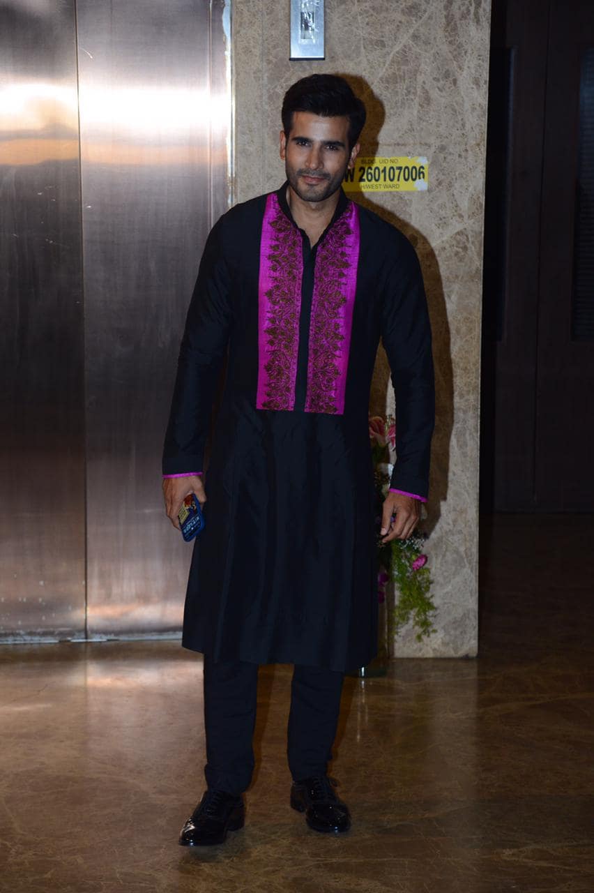 Akshay Kumar, Katrina Kaif, Salman Khan Among Celebrities Spotted Out ...