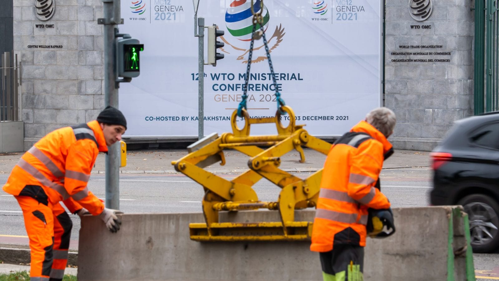 Omicron Variant Claims First Global Event as WTO Cancels Geneva ...