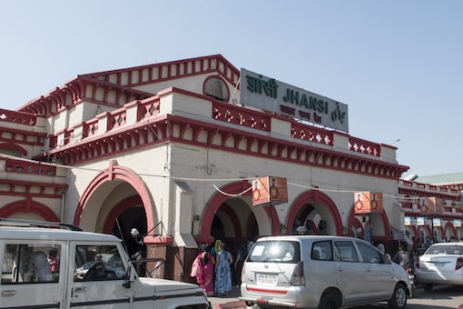 Uttar Pradesh's Jhansi Railway Station to be Renamed as Veerangana ...