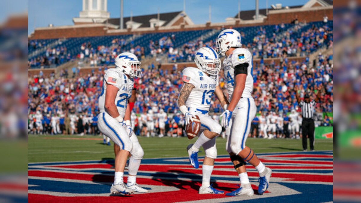 Air Force Uses Rare Passing Game To Win First Responder Bowl - News18