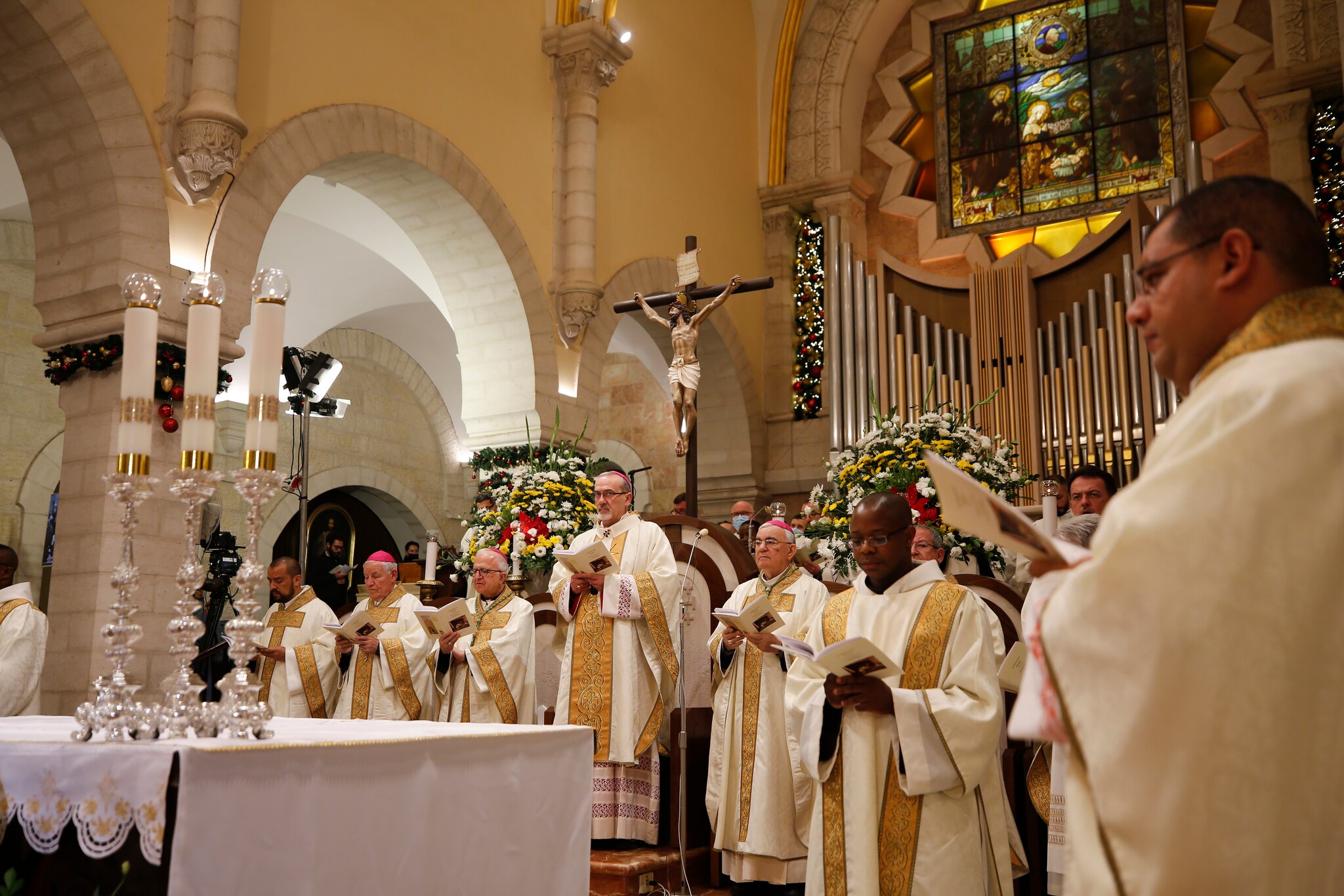 Christmas 2021: Churches Lit Up as Worshippers Mark Birth of Jesus ...