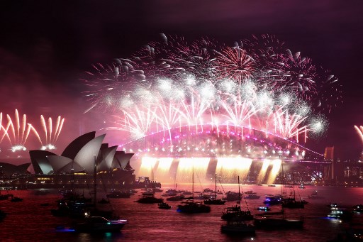 Happy New Year: Countries Welcome 2022 With Spectacular Fireworks ...