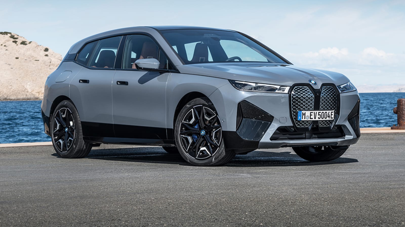 In Pics: BMW iX Electric SUV Launched - Closer Look at Design, Features ...