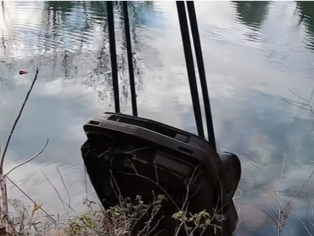 YouTuber Solves Cold Case By Finding Car of Teenagers Missing Since ...