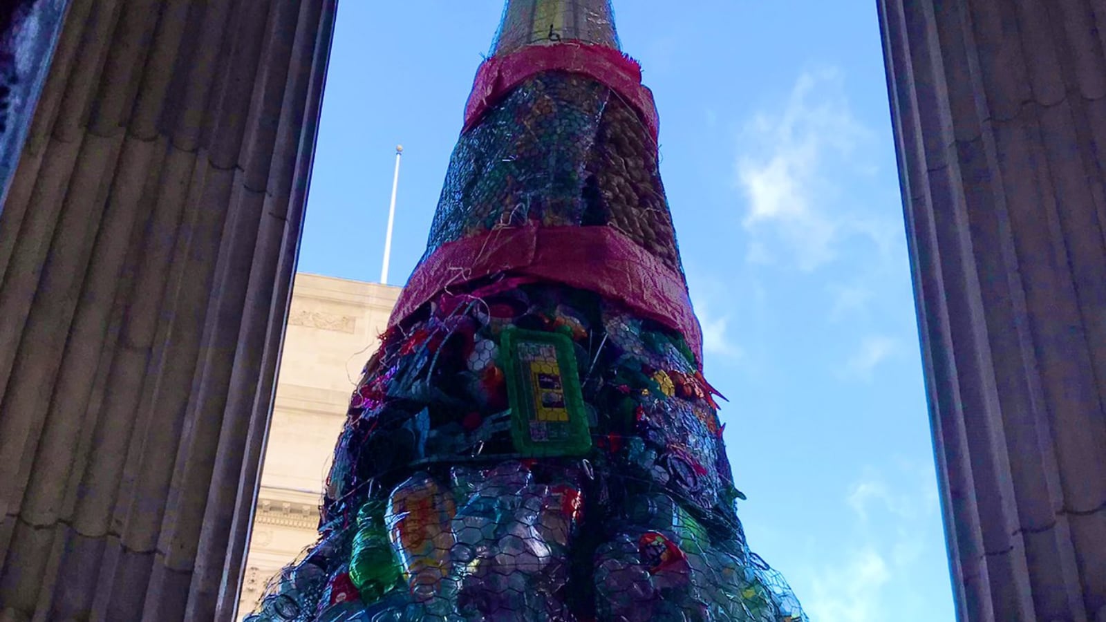 This Christmas Tree in London is Entirely Made of Trash Collected From ...