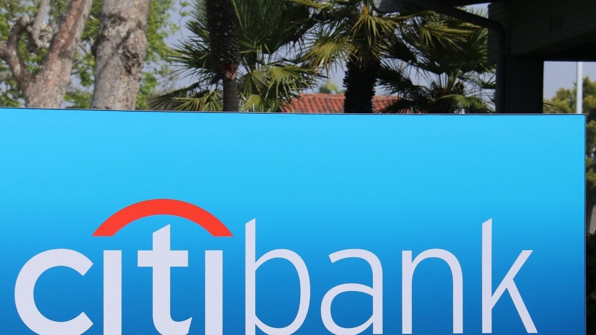 International Day Of Banks 2021: 10 Foreign Banks and Their ...