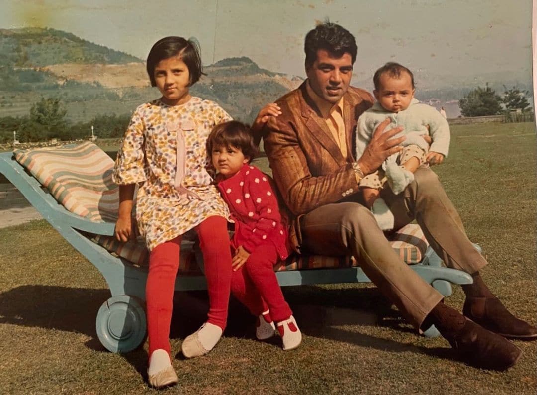 Happy Birthday Dharmendra: Veteran Actor's Special Moments With Hema ...