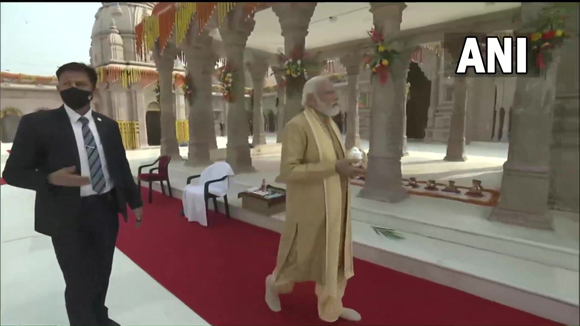 PM Modi in Varanasi for Kashi Vishwanath Dham Inauguration as BJP Puts ...