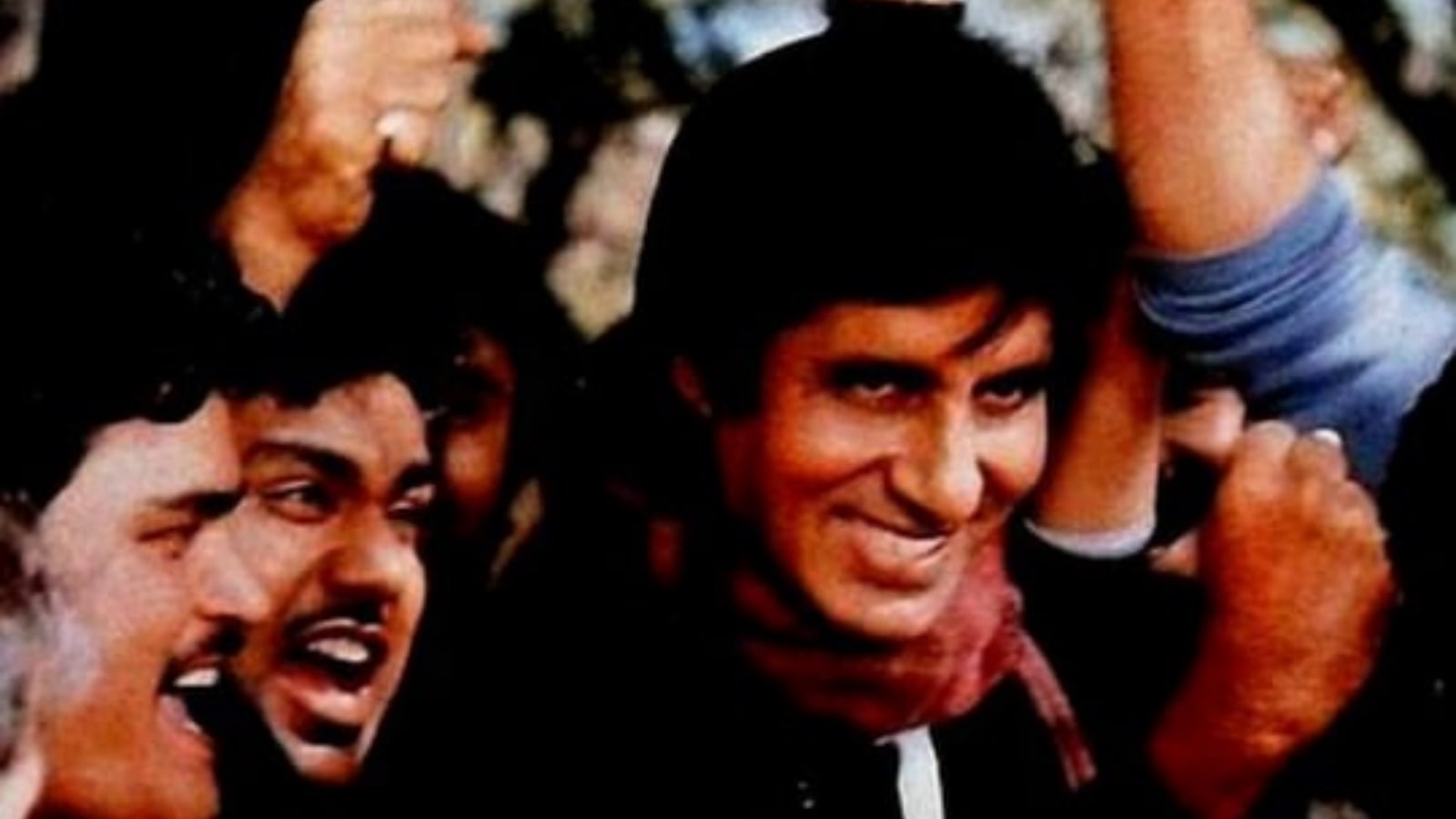 32 Years Of Main Azaad Hoon: Trivia From The Shooting of Amitabh ...