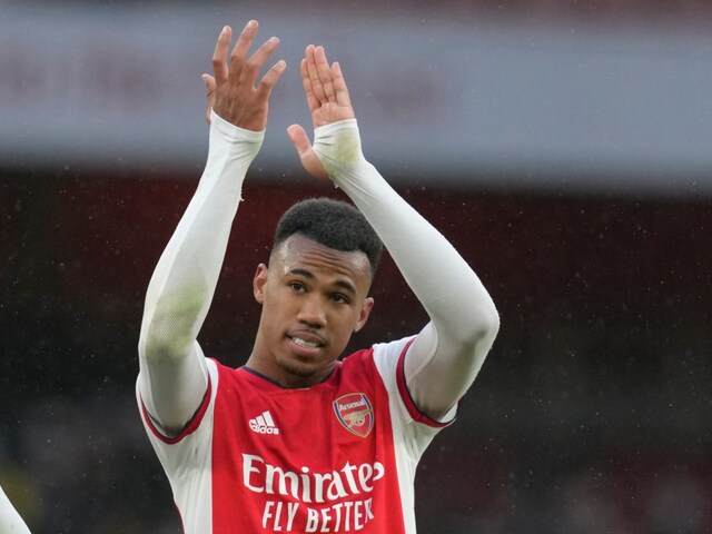 Watch: Arsenal Defender Gabriel Fights Masked Robber Who Tried to Steal ...