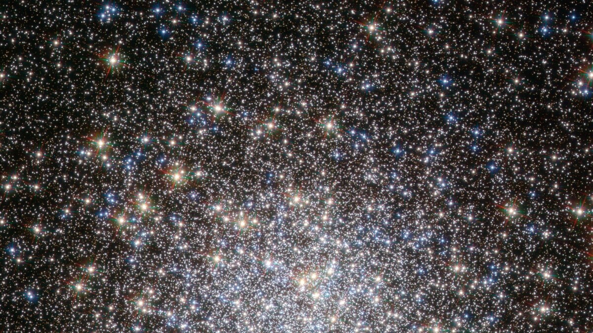 Hubble Telescope's Discoveries Through the Years: Expansion of Universe ...