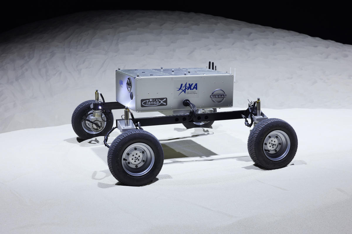 In Pics: Nissan Lunar Rover - Detailed Image Gallery of the Moon ...