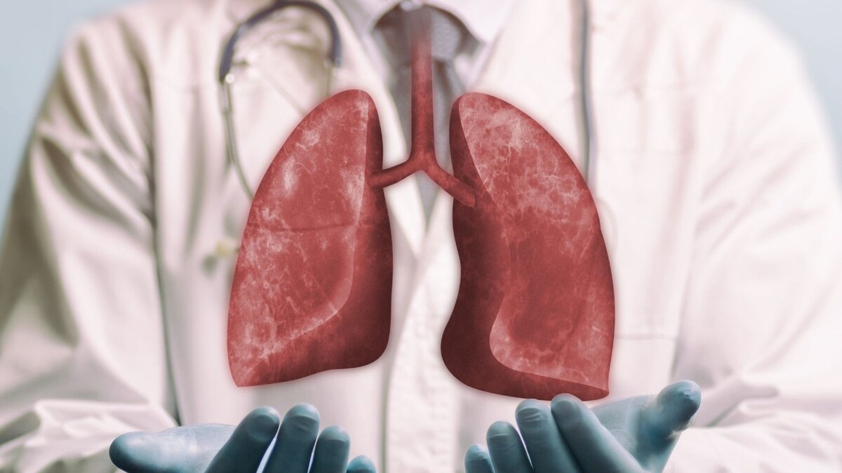 Doctors at Hyderabad Hospital Perform Pioneering 'Breathing Lung' Transplant - News18