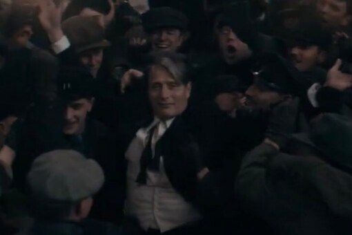 Fans Get a Glimpse of Mads Mikkelsen as Gellert Grindelwald in First ...