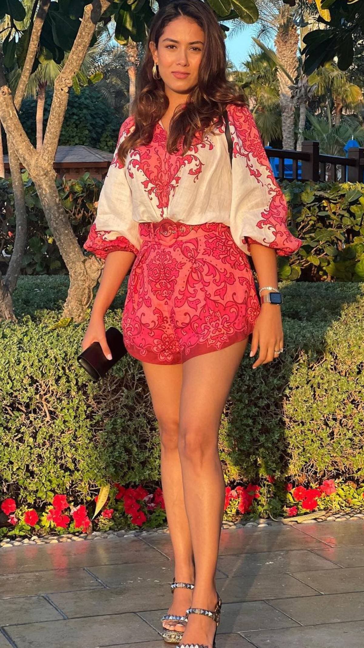 Mira Rajput Kapoor Paints A Picture Of Elegance In Traditional Wear ...