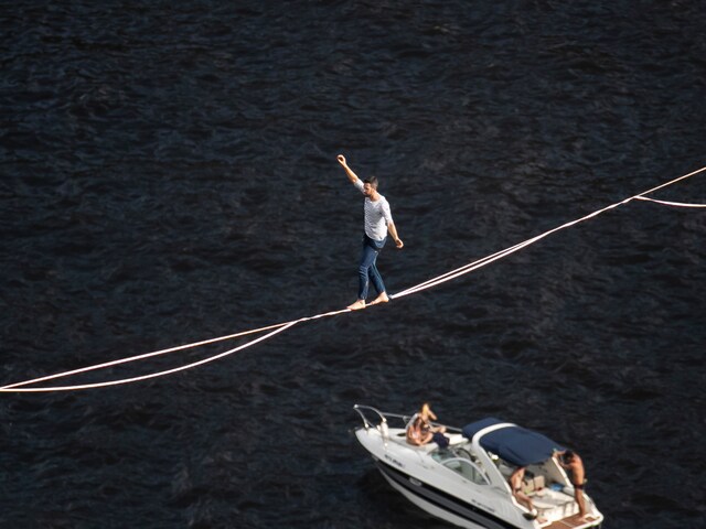 French Daredevil Completes Slackline Walk 264 Feet Above Ground in ...