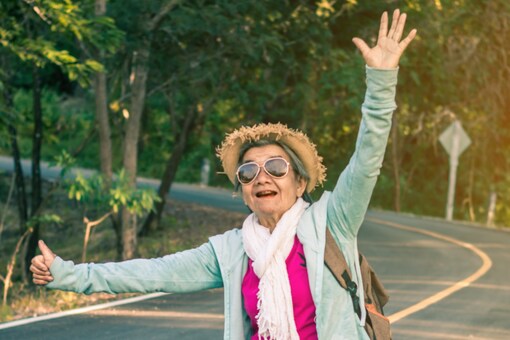 This Elderly Woman Traveled Over 3,000 km around England for Free. Here ...