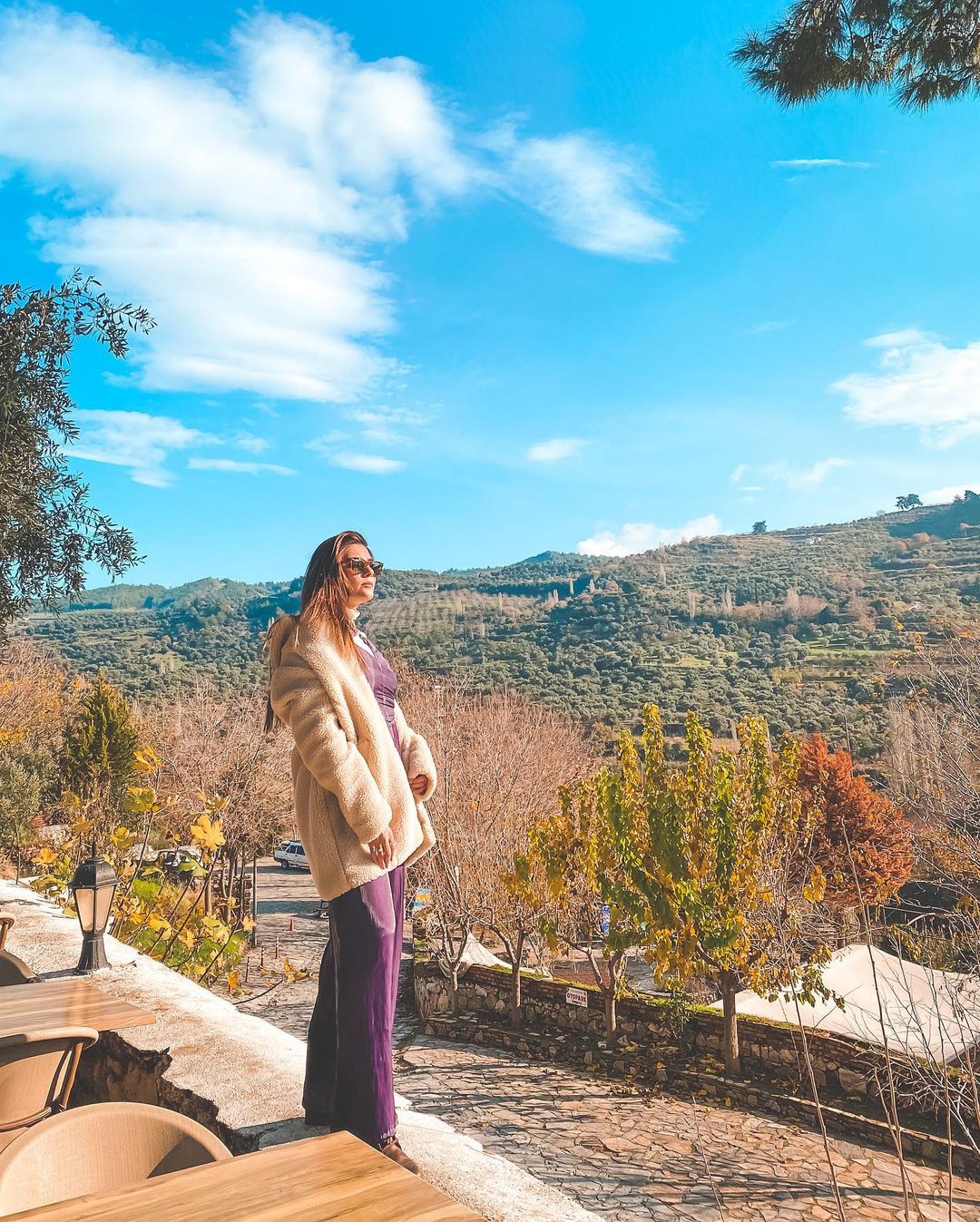 Pooja Gor Enjoys Snowfall While Holidaying In Turkey, See The TV Diva's ...