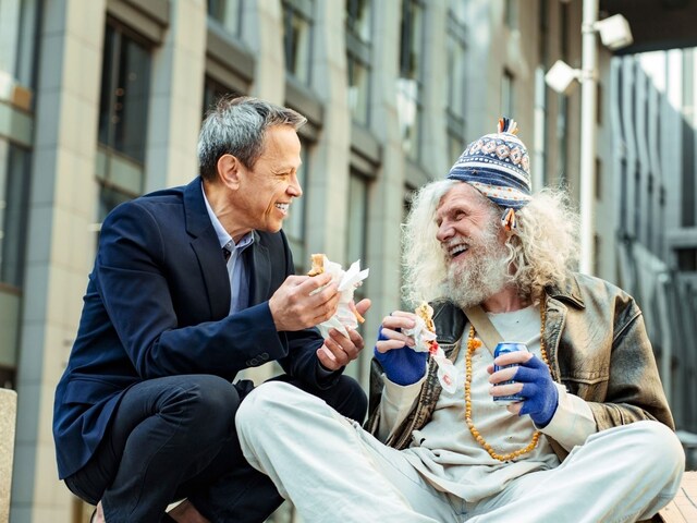 'Nicest Thing a Stranger Has Done': Reddit Post Starts Heartwarming ...