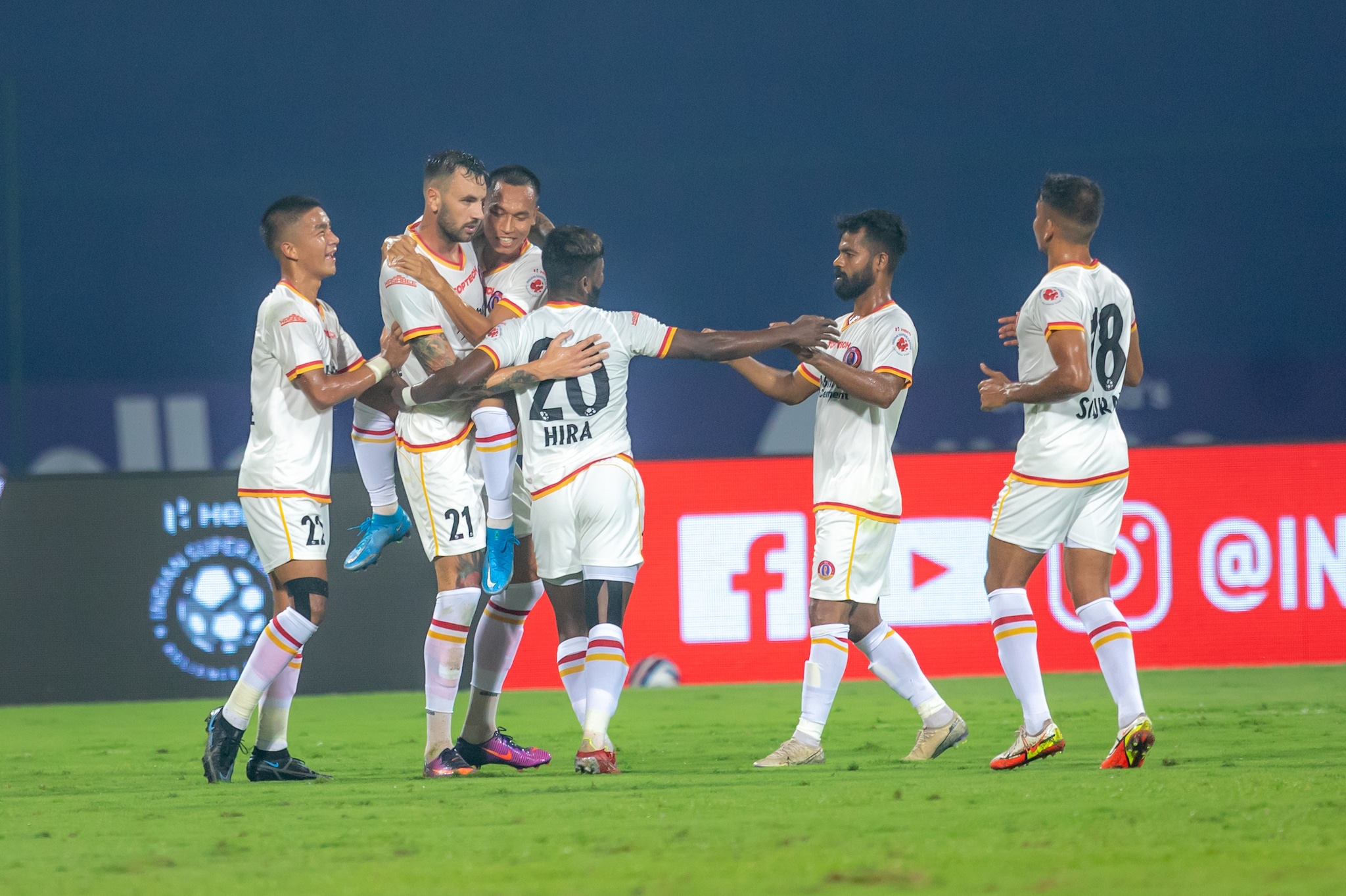 ISL 2021-22: SC East Bengal, Hyderabad FC Play Out an End-to-end 1-1 ...