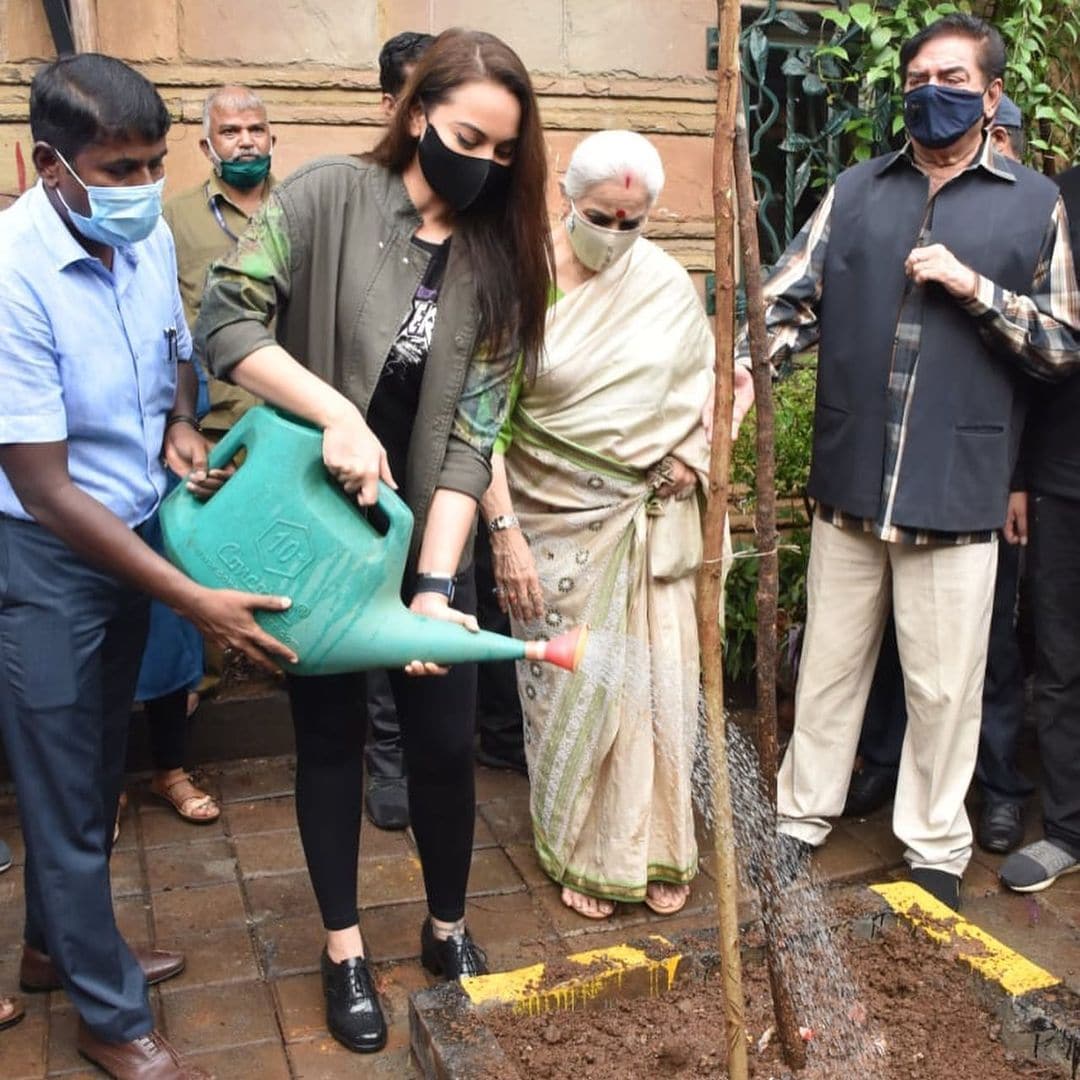 As Shatrughan Sinha Turns 76, Here's a Look at Veteran Actor's Most ...