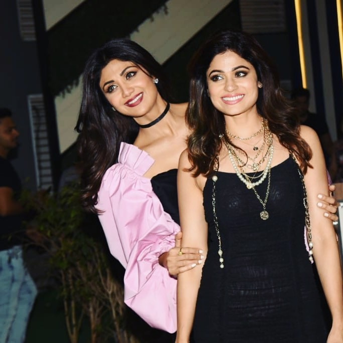 Shilpa Shetty and Shamita Shetty are Sister Goals, Check Out Their ...