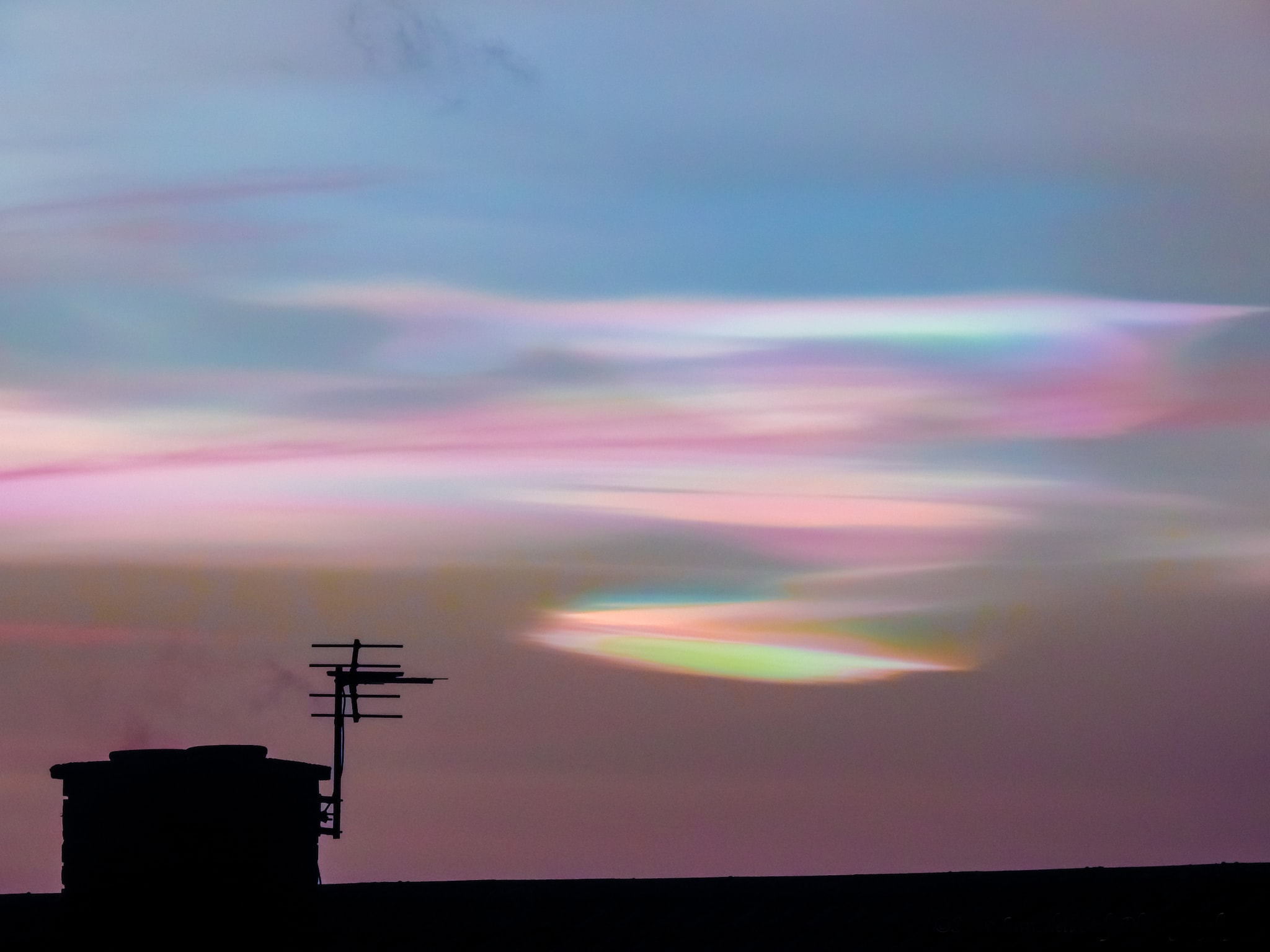 In Photos: UFO, Shelf and Mammatus Among the Rarest of Cloud Formations ...