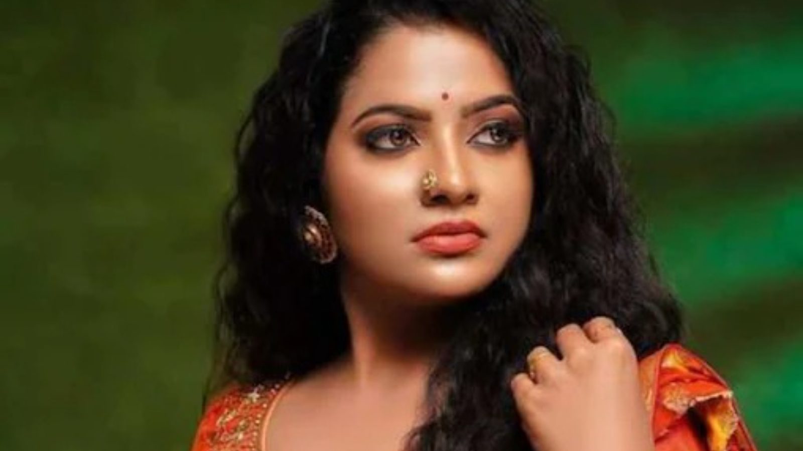 'Love You, Miss You': Fans Remember VJ Chitra on Her First Death ...